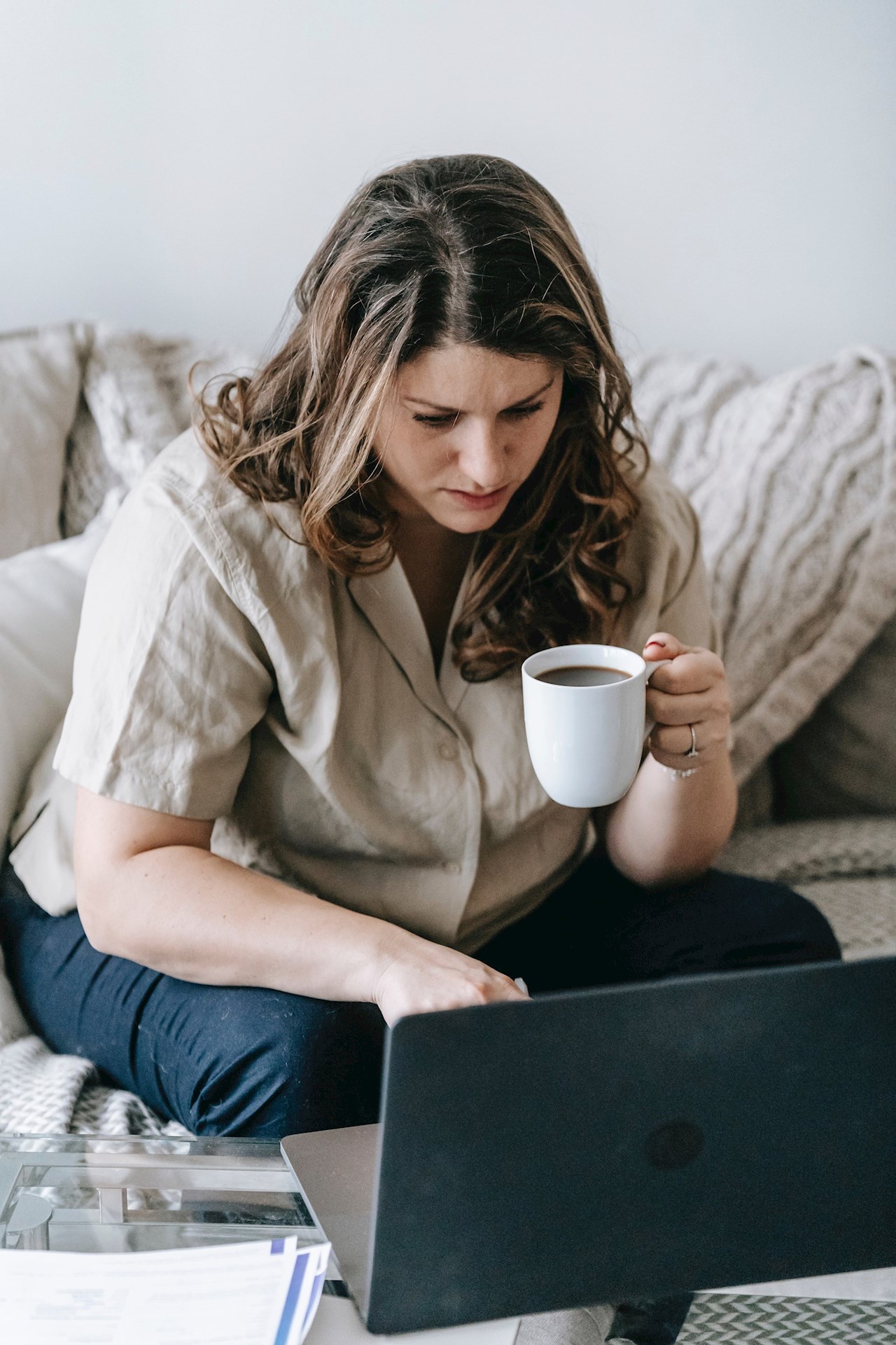 Snowball Versus Avalanche Method of Debt Repayment Flyer | America Saves